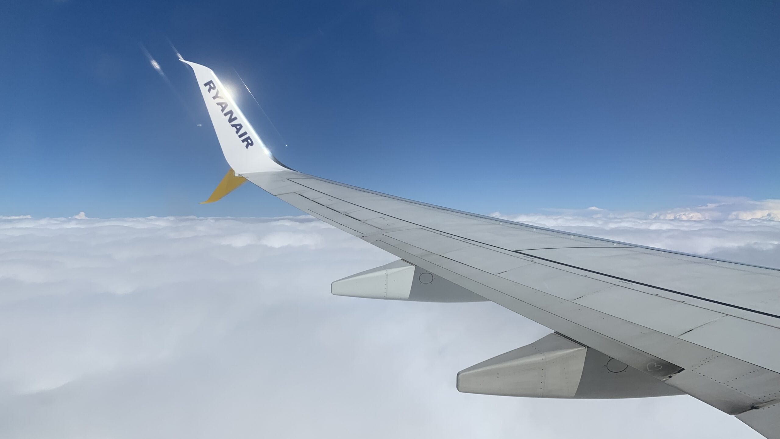 Ryanair växer – men med bränsleoro och hotar lämna flygplatser